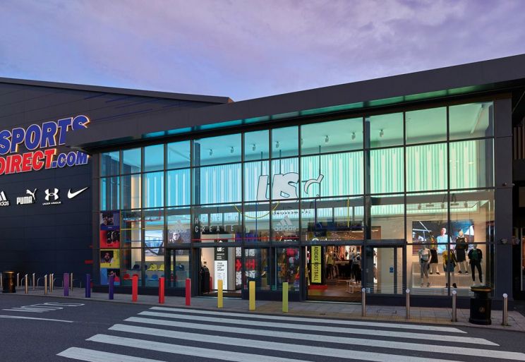 Sports Direct invierte 40 millones para reconvertir seis...