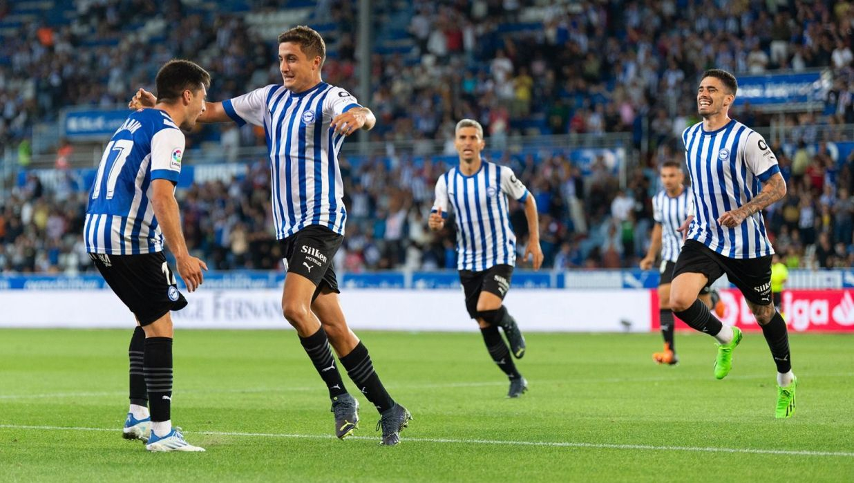 El Deportivo Alavés reedita el patrocinio principal con la firma local ...