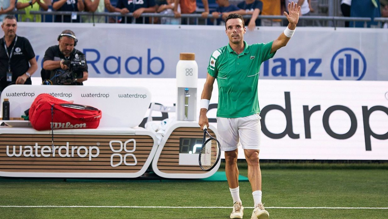 La ATP lanza un guiño a la sostenibilidad y ficha a Waterdrop como ...