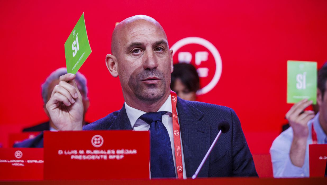 Luis Rubiales dimite como presidente de la Rfef y abre el periodo electoral