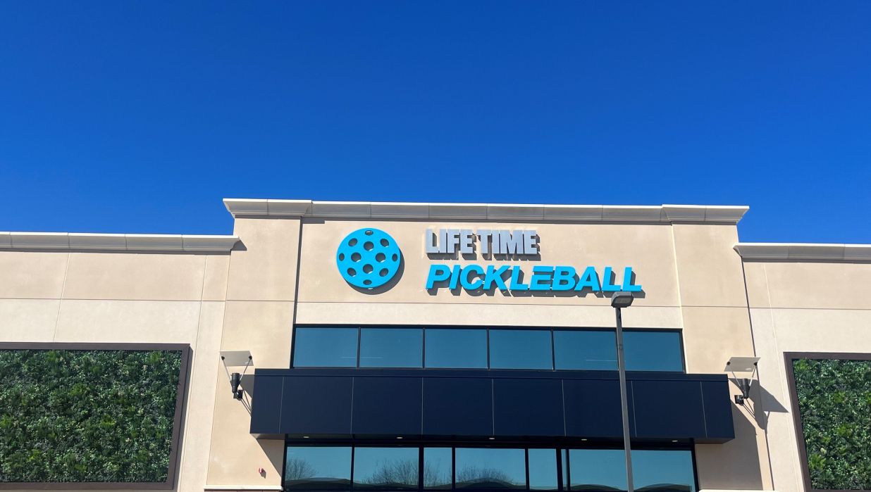 Life Time diversifica y lanza sus primeros clubes exclusivos de pickleball