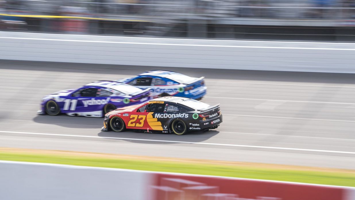 La Nascar responde al equipo de Michael Jordan y presenta una contrademanda