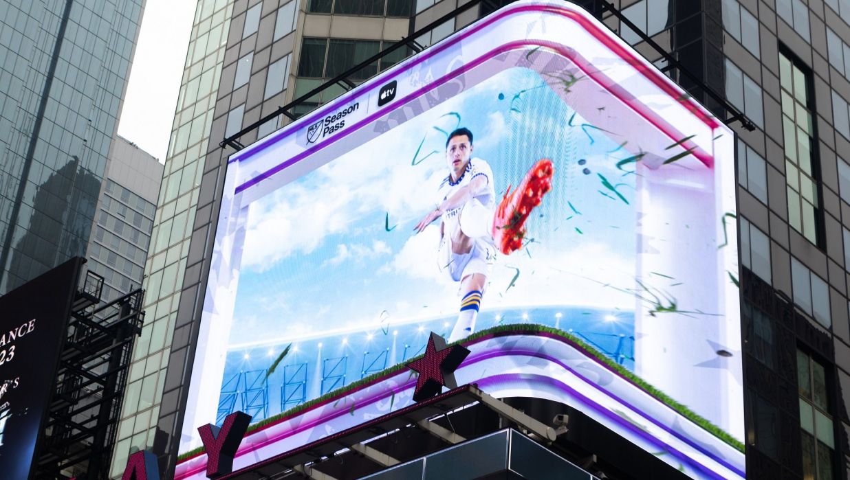 Activación Apple – MLS: llevar el ‘kick off’ de Messi a Times Square ...