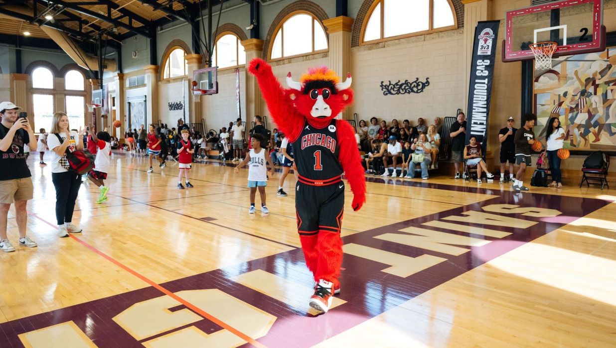 Activación Foot Locker - Chicago Bulls, Tunnel Walk y 3x3 para conectar ...